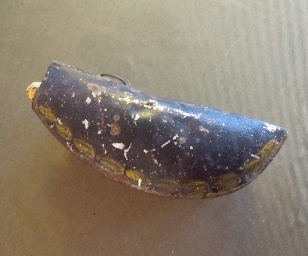 Kidney Powder Flask With American Flag | J. Mountain Antiques