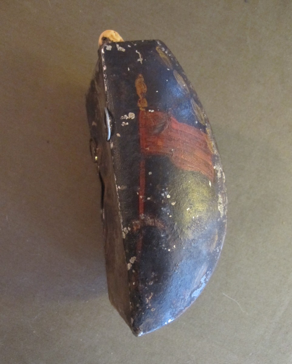 Kidney Powder Flask With American Flag | J. Mountain Antiques