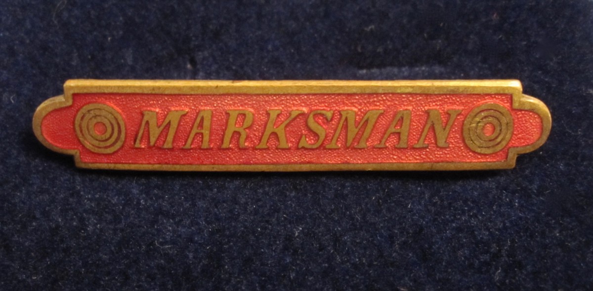 1897 Heavy Art'y 1st Class Gunner Badge & Photo | J. Mountain Antiques