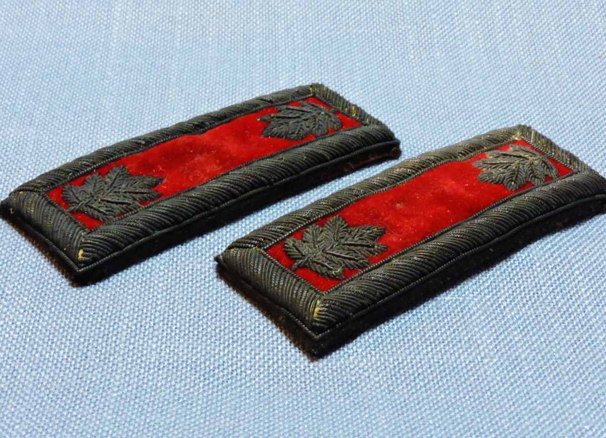 Artillery Major's English-made Shoulder Straps | J. Mountain Antiques