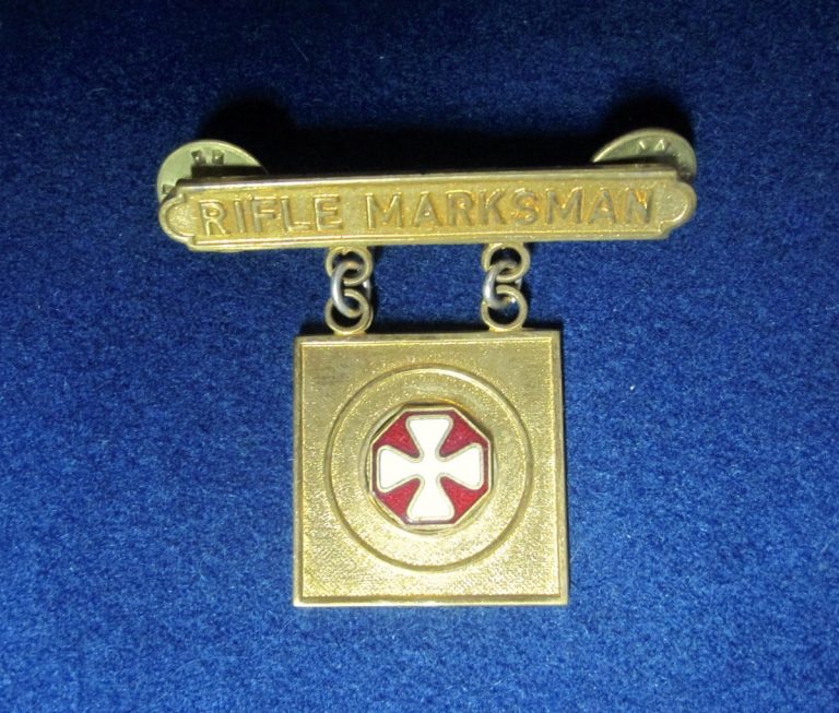 8th U.S. Army Rifle Marksman Badge. | J. Mountain Antiques