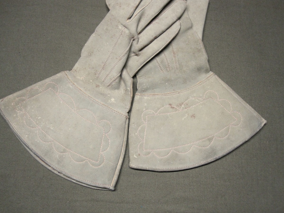 1885 Cavalry Gauntlets- Contract Dated 1911 – SOLD | J. Mountain Antiques