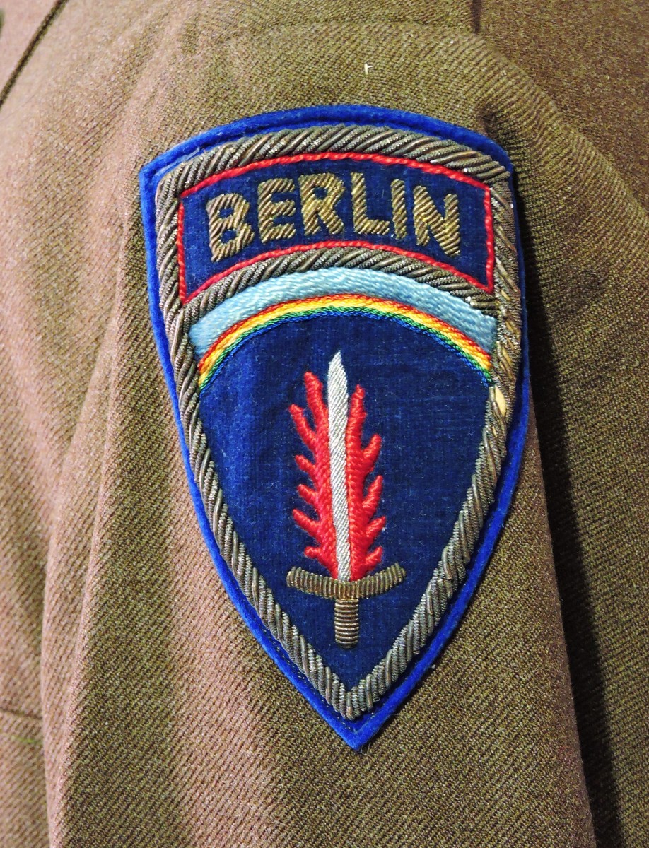 50’s Berlin Brigade- 6th Infantry Ike With Bullion Patch – SOLD | J. Mountain Antiques