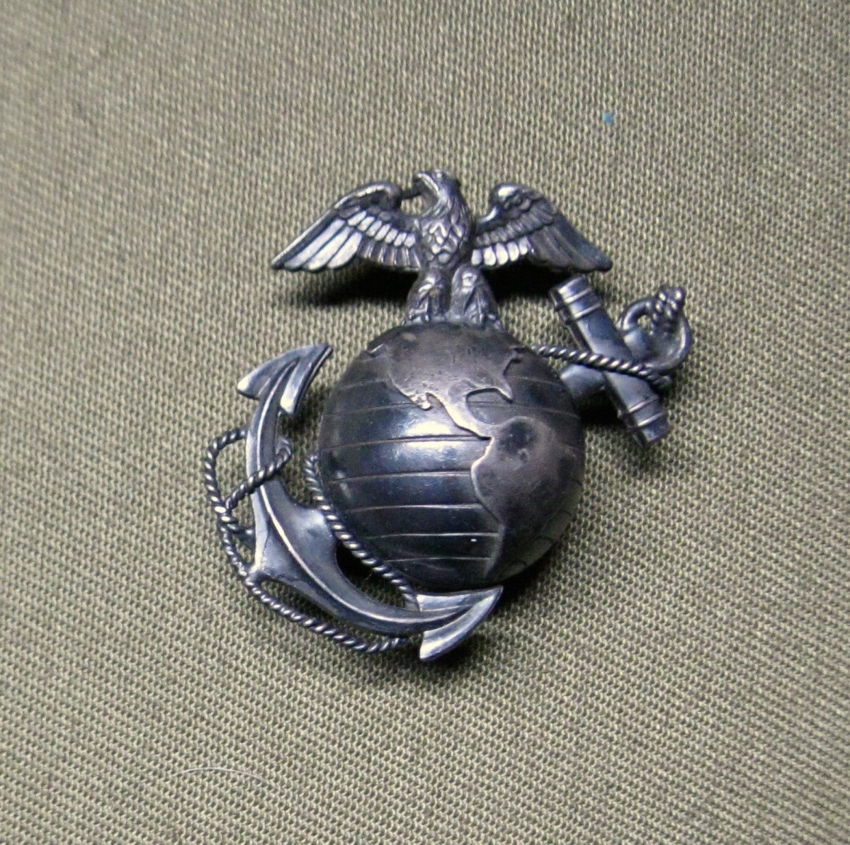 M1936 USMC Officer’s EGA Cap Insignia | J. Mountain Antiques
