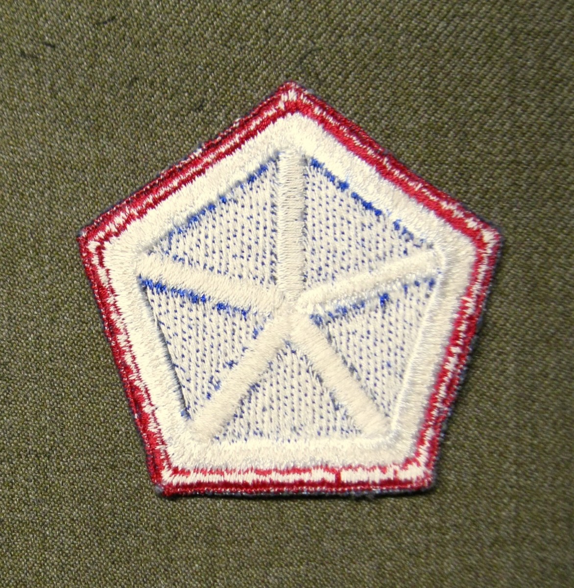 WWII Era 5th Corps Artillery Patch – Red Border – SOLD | J. Mountain ...