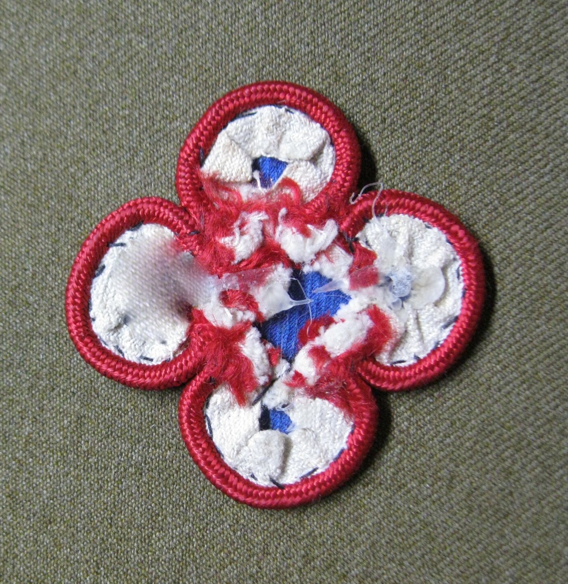 88th ID – Artillery Unit Red Bordered Patch – SOLD | J. Mountain Antiques