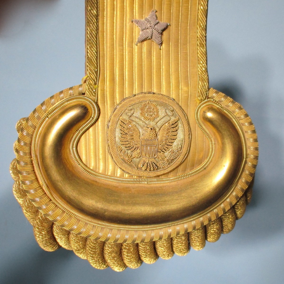 1902 General Officer’s Epaulets In Case | J. Mountain Antiques