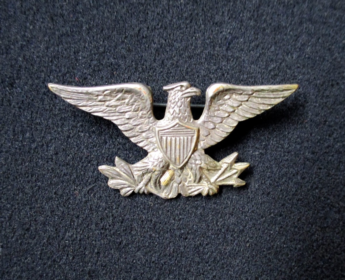 Colonel’s Single Eagle Rank – ROBBINS – SOLD | J. Mountain Antiques