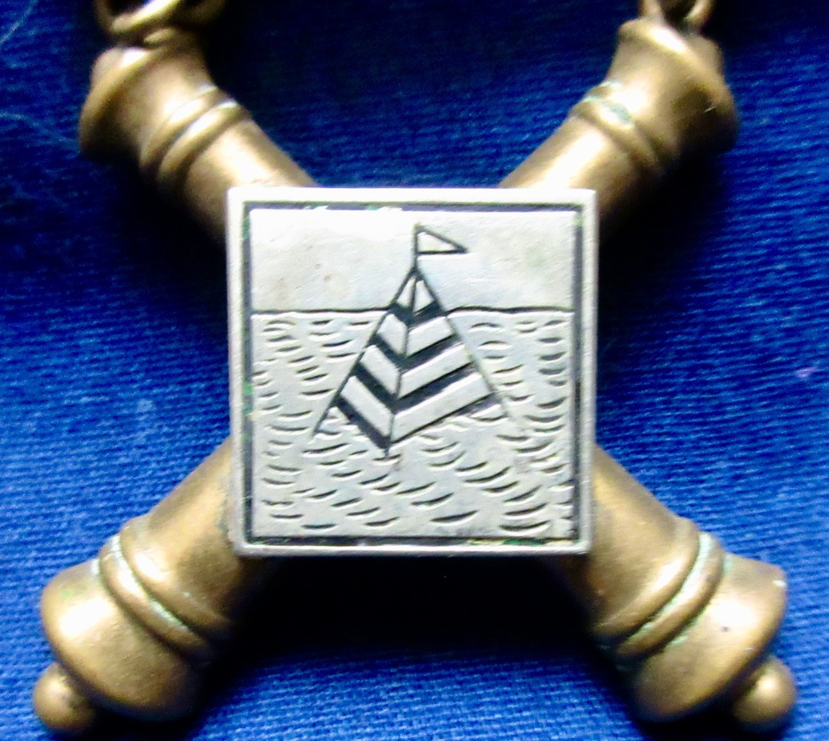 1903 Unissued Coast Artillery 1st Class Gunner’s Badge | J. Mountain ...