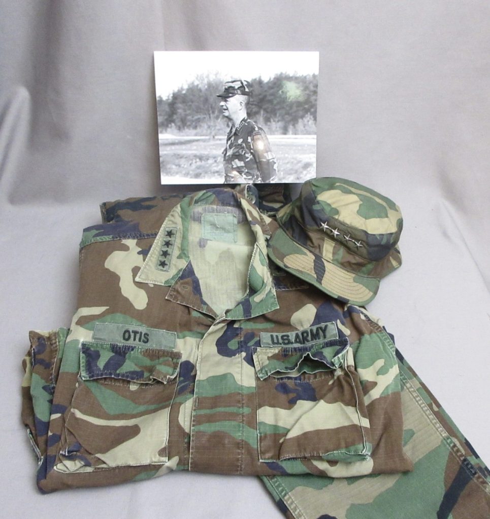 4 Star Army General Glenn K. Otis’ Camouflage Fatigues & Cap | J ...