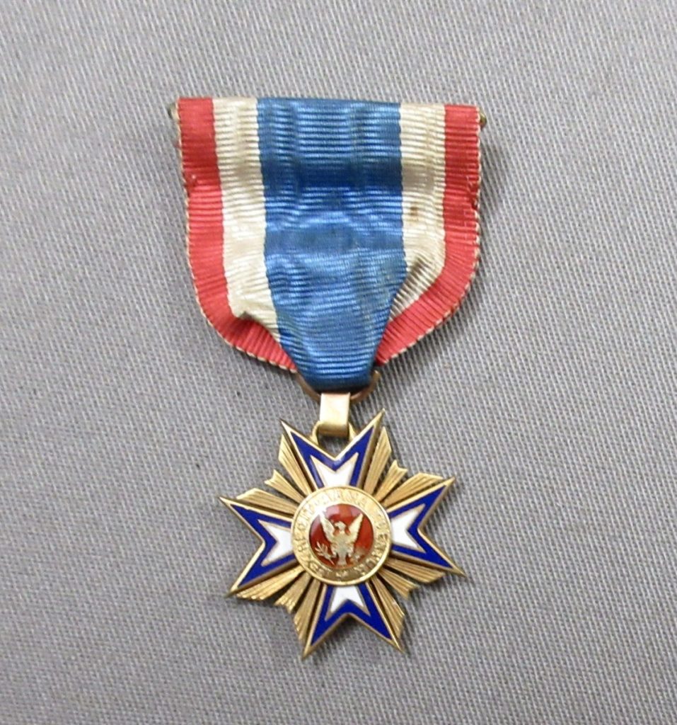 MOLLUS Gold Medal | J. Mountain Antiques