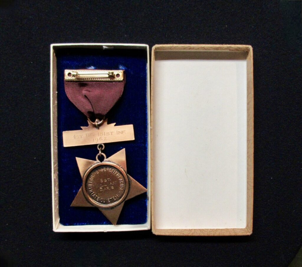 MNG 2nd Pattern Distinguished Marksman Badge Late Issue. | J. Mountain ...